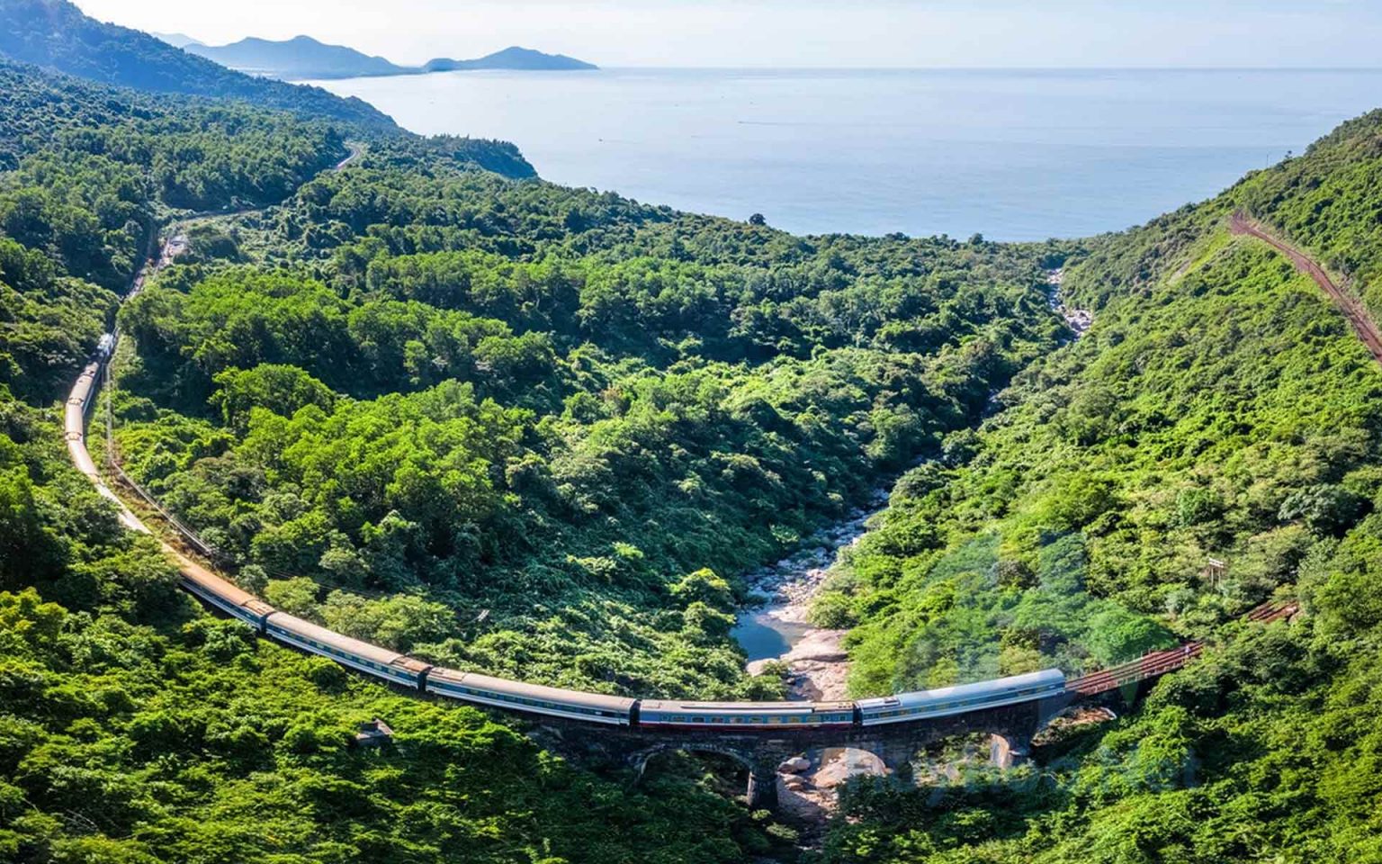 Vietnam Train: Tickets, Routes, Prices And Departure Time 2025